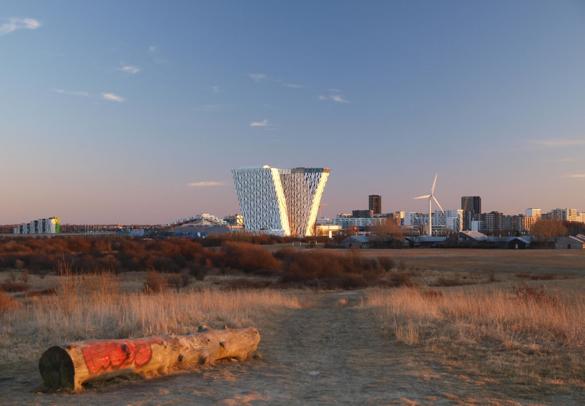 Pressemøde: Bella Center-ejere forvandler gigantisk parkeringsareal til ...